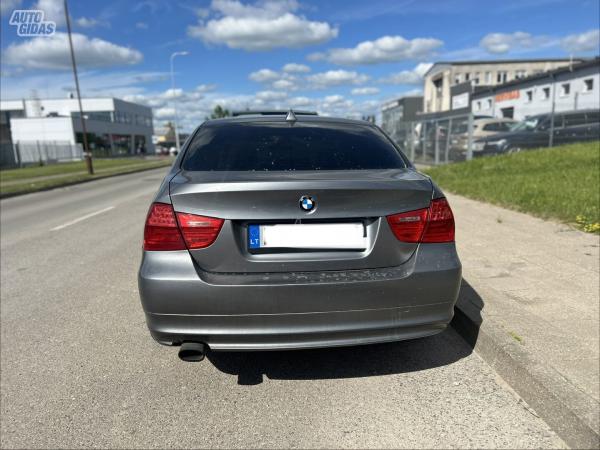 Grey BMW 320 2009 in Siauliai, with an engine capacity of 2.00 L and mileage of 359 thousand km for 4500 €, photo 5 on AUTOMOTO.COM.LV