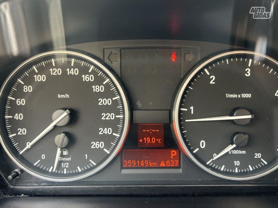 Grey BMW 320 2009 in Siauliai, with an engine capacity of 2.00 L and mileage of 359 thousand km for 4500 €, photo 8 on AUTOMOTO.COM.LV