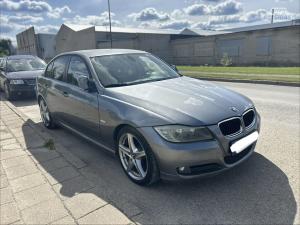Pelēks BMW 320 2009 Šauļi, ar dzinēja tilpumu 2.00 L un nobraukumu 359 tūkst. km par 4500 €, foto 3 vietnē AUTOMOTO.COM.LV
