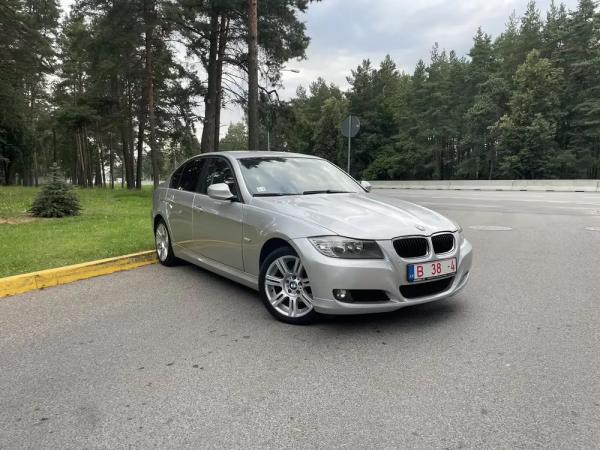 Grey BMW 320 2009 in Riga, with an engine capacity of 2.00 L and mileage of 344 thousand km for 3390 €, photo 3 on AUTOMOTO.COM.LV