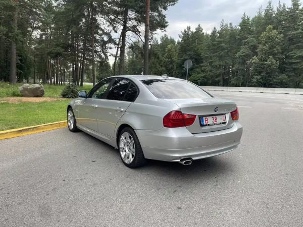 Grey BMW 320 2009 in Riga, with an engine capacity of 2.00 L and mileage of 344 thousand km for 3390 €, photo 4 on AUTOMOTO.COM.LV