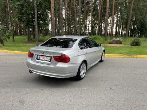 Grey BMW 320 2009 in Riga, with an engine capacity of 2.00 L and mileage of 344 thousand km for 3390 €, photo 6 on AUTOMOTO.COM.LV