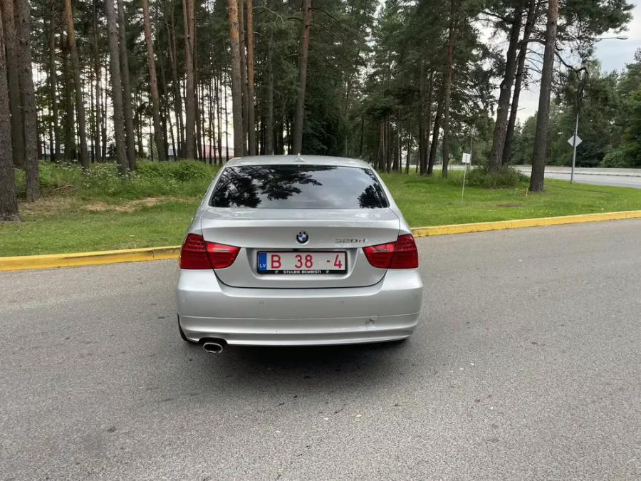 Grey BMW 320 2009 in Riga, with an engine capacity of 2.00 L and mileage of 344 thousand km for 3390 €, photo 7 on AUTOMOTO.COM.LV
