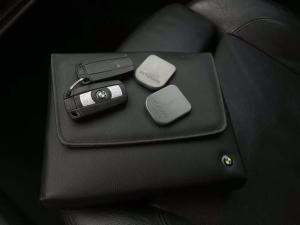 Grey BMW 320 2009 in Riga, with an engine capacity of 2.00 L and mileage of 344 thousand km for 3390 €, photo 16 on AUTOMOTO.COM.LV