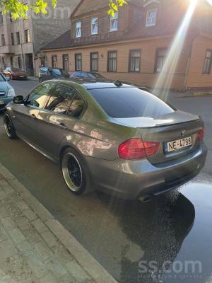 Pelēks BMW 320 2009 Rīga, ar dzinēja tilpumu 2.00 L un nobraukumu 334 tūkst. km par 6450 €, foto 14 vietnē AUTOMOTO.COM.LV