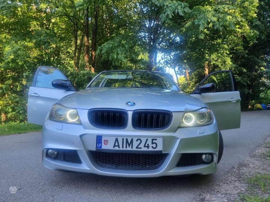 Grey BMW 320 2009 in Vilnius, with an engine capacity of 2.00 L and mileage of 230 thousand km for 5700 €, photo 4 on AUTOMOTO.COM.LV