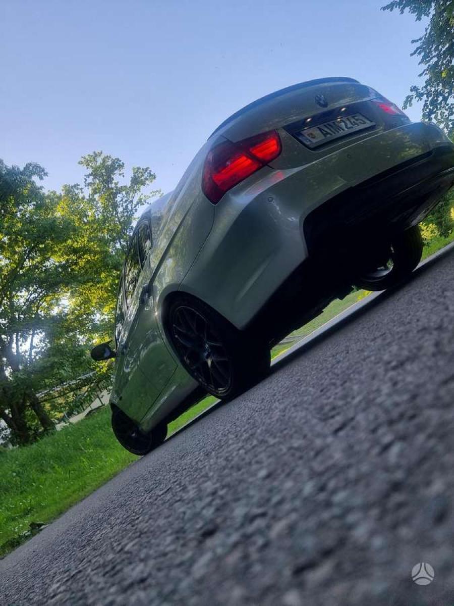 Grey BMW 320 2009 in Vilnius, with an engine capacity of 2.00 L and mileage of 230 thousand km for 5700 €, photo 5 on AUTOMOTO.COM.LV