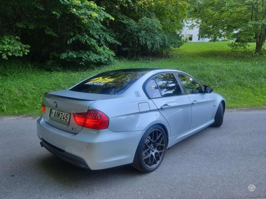 Grey BMW 320 2009 in Vilnius, with an engine capacity of 2.00 L and mileage of 230 thousand km for 5700 €, photo 9 on AUTOMOTO.COM.LV
