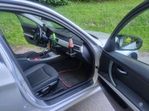 Grey BMW 320 2009 in Vilnius, with an engine capacity of 2.00 L and mileage of 230 thousand km for 5700 €, photo 17 on AUTOMOTO.COM.LV