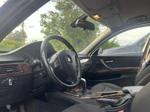 Grey BMW 320 2009 in Siauliai, with an engine capacity of 2.00 L and mileage of 359 thousand km for 3000 €, photo 7 on AUTOMOTO.COM.LV