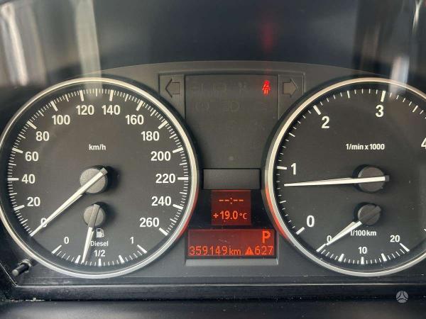 Pelēks BMW 320 2009 Šauļi, ar dzinēja tilpumu 2.00 L un nobraukumu 359 tūkst. km par 3000 €, foto 7 vietnē AUTOMOTO.COM.LV