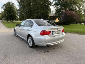 Grey BMW 320 2009 in Kaunas, with an engine capacity of 2.00 L and mileage of 312 thousand km for 5250 €, photo 4 on AUTOMOTO.COM.LV