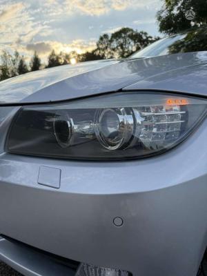 Grey BMW 320 2009 in Kaunas, with an engine capacity of 2.00 L and mileage of 312 thousand km for 5250 €, photo 12 on AUTOMOTO.COM.LV