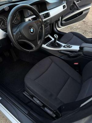 Grey BMW 320 2009 in Kaunas, with an engine capacity of 2.00 L and mileage of 312 thousand km for 5250 €, photo 17 on AUTOMOTO.COM.LV
