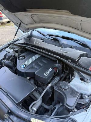 Grey BMW 320 2009 in Kaunas, with an engine capacity of 2.00 L and mileage of 312 thousand km for 5250 €, photo 18 on AUTOMOTO.COM.LV
