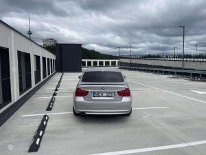 Grey BMW 320 2009 in Vilnius, with an engine capacity of 2.00 L and mileage of 369 thousand km for 3200 €, photo 7 on AUTOMOTO.COM.LV