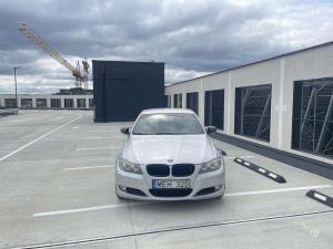 Grey BMW 320 2009 in Vilnius, with an engine capacity of 2.00 L and mileage of 369 thousand km for 3200 €, photo 11 on AUTOMOTO.COM.LV