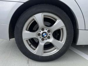 Grey BMW 320 2009 in Vilnius, with an engine capacity of 2.00 L and mileage of 369 thousand km for 3200 €, photo 21 on AUTOMOTO.COM.LV