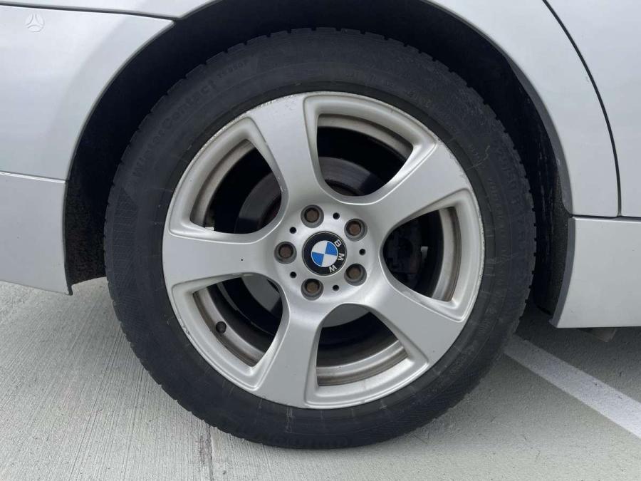 Grey BMW 320 2009 in Vilnius, with an engine capacity of 2.00 L and mileage of 369 thousand km for 3200 €, photo 21 on AUTOMOTO.COM.LV