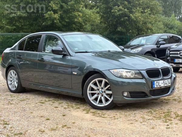 Pelēks BMW 320 2009 Kuldīga, ar dzinēja tilpumu 2.00 L un nobraukumu 330 tūkst. km par 6890 €, foto 1 vietnē AUTOMOTO.COM.LV