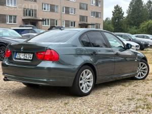 Pelēks BMW 320 2009 Kuldīga, ar dzinēja tilpumu 2.00 L un nobraukumu 330 tūkst. km par 6890 €, foto 4 vietnē AUTOMOTO.COM.LV
