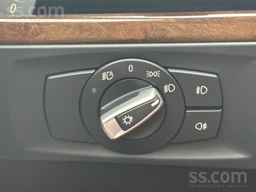 Pelēks BMW 320 2009 Kuldīga, ar dzinēja tilpumu 2.00 L un nobraukumu 330 tūkst. km par 6890 €, foto 19 vietnē AUTOMOTO.COM.LV