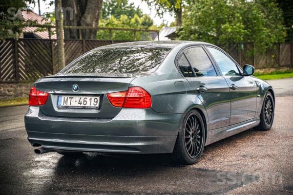 Pelēks BMW 320 2009 Rīga, ar dzinēja tilpumu 2.00 L un nobraukumu 258 tūkst. km par 1990 €, foto 4 vietnē AUTOMOTO.COM.LV