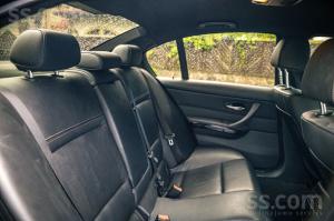 Grey BMW 320 2009 in Riga, with an engine capacity of 2.00 L and mileage of 258 thousand km for 1990 €, photo 11 on AUTOMOTO.COM.LV