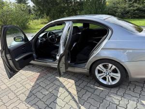 Pelēks BMW 320 2009 Rīga, ar dzinēja tilpumu 2.00 L un nobraukumu 301 tūkst. km par 3680 €, foto 4 vietnē AUTOMOTO.COM.LV