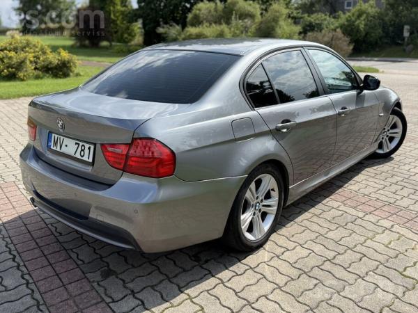 Grey BMW 320 2009 in Riga, with an engine capacity of 2.00 L and mileage of 301 thousand km for 3680 €, photo 5 on AUTOMOTO.COM.LV