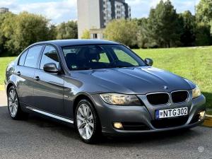 Grey BMW 320 2009 in Kaunas, with an engine capacity of 2.00 L and mileage of 256 thousand km for 3500 €, photo  on AUTOMOTO.COM.LV