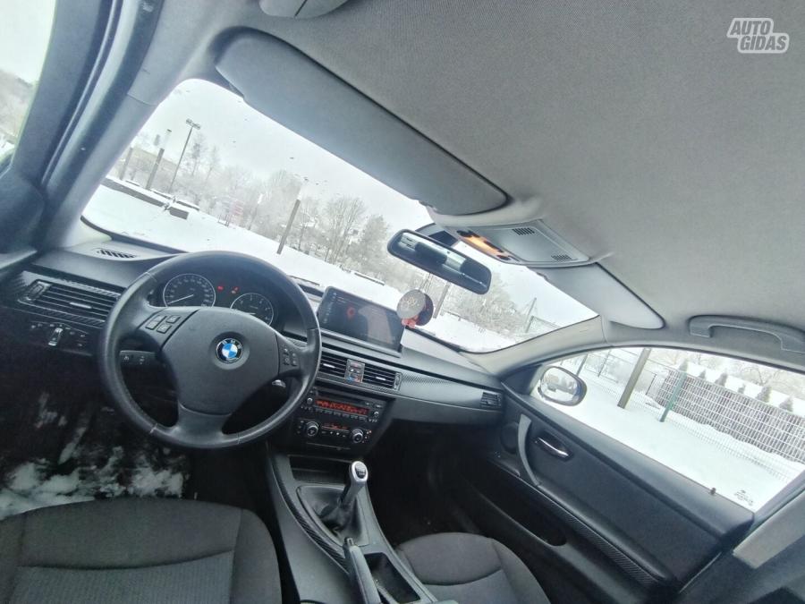 Pelēks BMW 320 2010 Kauņa, ar dzinēja tilpumu 1.80 L un nobraukumu 162 tūkst. km par 1999 €, foto 9 vietnē AUTOMOTO.COM.LV