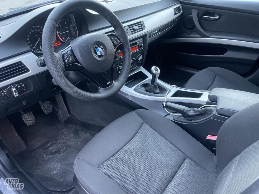 Pelēks BMW 320 2010 Kauņa, ar dzinēja tilpumu 2.00 L un nobraukumu 298 tūkst. km par 4450 €, foto 28 vietnē AUTOMOTO.COM.LV