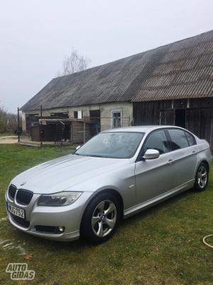 Pelēks BMW 320 2010 Viļņa, ar dzinēja tilpumu 2.00 L un nobraukumu 214 tūkst. km par 4350 €, foto 3 vietnē AUTOMOTO.COM.LV