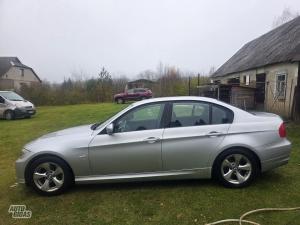 Pelēks BMW 320 2010 Viļņa, ar dzinēja tilpumu 2.00 L un nobraukumu 214 tūkst. km par 4350 €, foto 4 vietnē AUTOMOTO.COM.LV