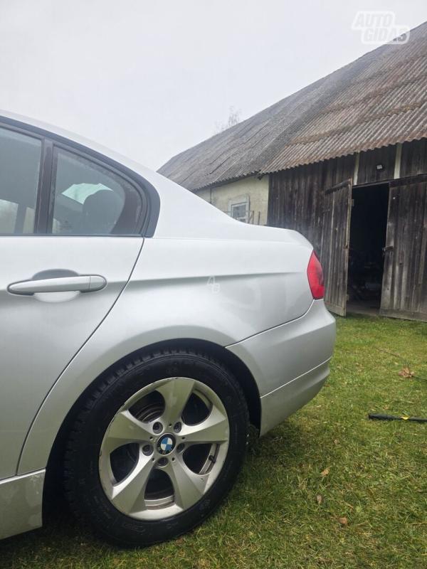 Grey BMW 320 2010 in Vilnius, with an engine capacity of 2.00 L and mileage of 214 thousand km for 4350 €, photo 4 on AUTOMOTO.COM.LV