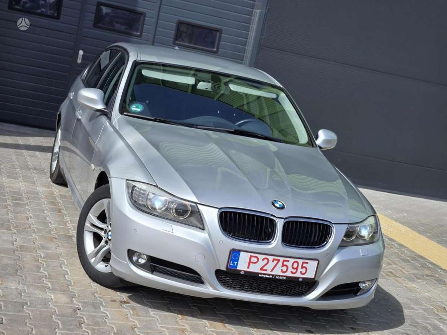 Pelēks BMW 320 2010 Viļņa, ar dzinēja tilpumu 2.00 L un nobraukumu 250 tūkst. km par 5650 €, foto 3 vietnē AUTOMOTO.COM.LV