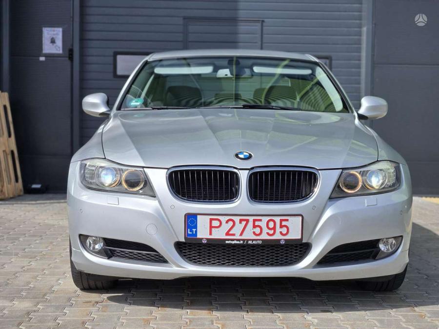 Pelēks BMW 320 2010 Viļņa, ar dzinēja tilpumu 2.00 L un nobraukumu 250 tūkst. km par 5650 €, foto 14 vietnē AUTOMOTO.COM.LV