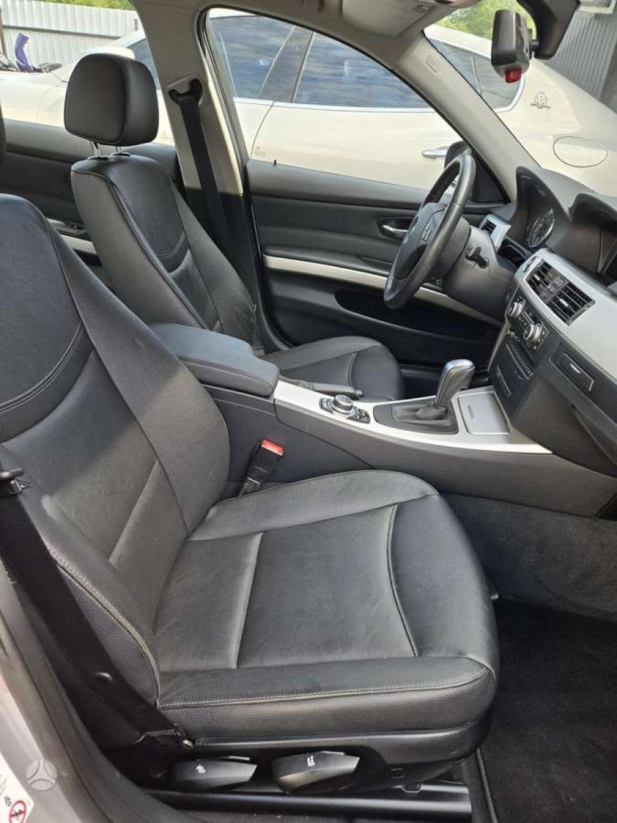 Pelēks BMW 320 2010 Viļņa, ar dzinēja tilpumu 2.00 L un nobraukumu 250 tūkst. km par 5650 €, foto 16 vietnē AUTOMOTO.COM.LV