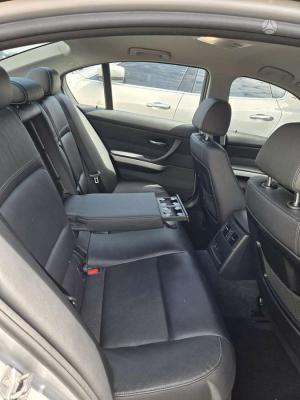 Pelēks BMW 320 2010 Viļņa, ar dzinēja tilpumu 2.00 L un nobraukumu 250 tūkst. km par 5650 €, foto 18 vietnē AUTOMOTO.COM.LV