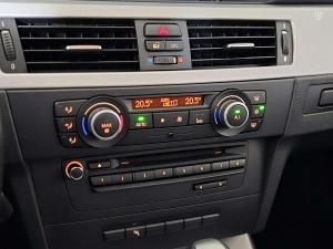 Pelēks BMW 320 2010 Viļņa, ar dzinēja tilpumu 2.00 L un nobraukumu 250 tūkst. km par 5650 €, foto 30 vietnē AUTOMOTO.COM.LV