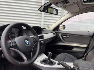 Pelēks BMW 320 2010 Viļņa, ar dzinēja tilpumu 2.00 L un nobraukumu 302 tūkst. km par 4350 €, foto 8 vietnē AUTOMOTO.COM.LV