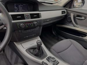 Pelēks BMW 320 2010 Viļņa, ar dzinēja tilpumu 2.00 L un nobraukumu 302 tūkst. km par 4350 €, foto 10 vietnē AUTOMOTO.COM.LV