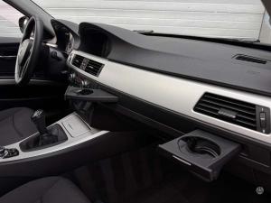 Pelēks BMW 320 2010 Viļņa, ar dzinēja tilpumu 2.00 L un nobraukumu 302 tūkst. km par 4350 €, foto 11 vietnē AUTOMOTO.COM.LV