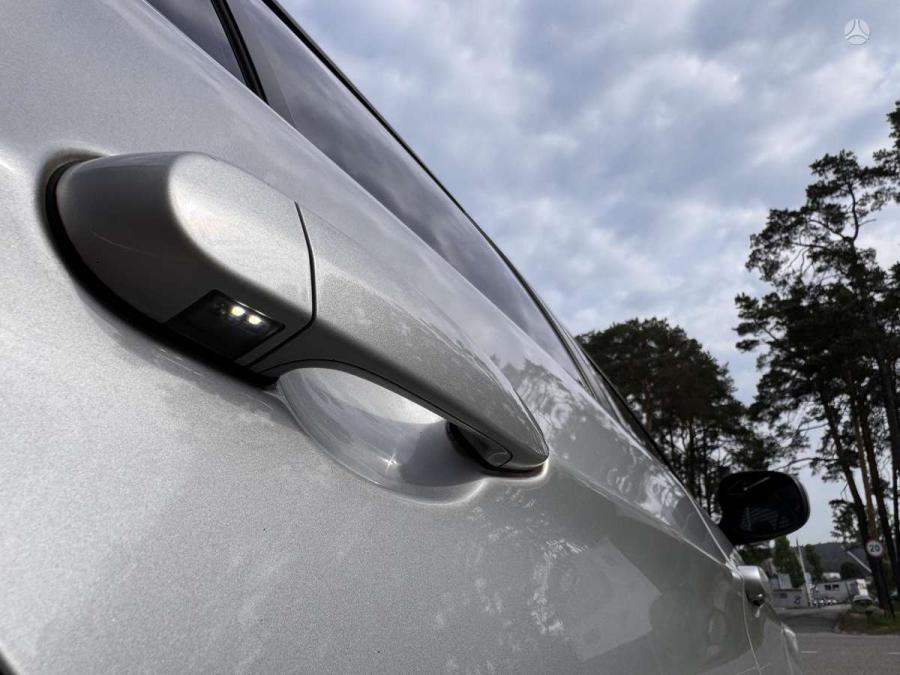 Pelēks BMW 320 2010 Viļņa, ar dzinēja tilpumu 2.00 L un nobraukumu 302 tūkst. km par 4350 €, foto 18 vietnē AUTOMOTO.COM.LV