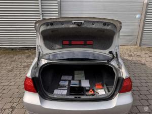 Pelēks BMW 320 2010 Viļņa, ar dzinēja tilpumu 2.00 L un nobraukumu 302 tūkst. km par 4350 €, foto 19 vietnē AUTOMOTO.COM.LV