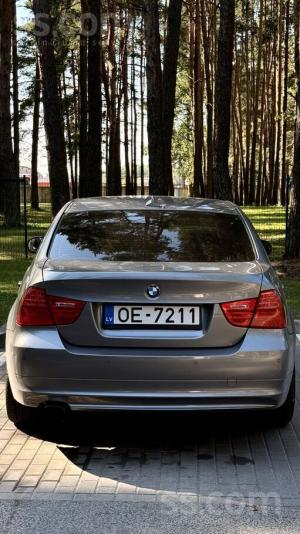 Grey BMW 320 2010 in Riga, with an engine capacity of 2.00 L and mileage of 316 thousand km for 5900 €, photo 5 on AUTOMOTO.COM.LV
