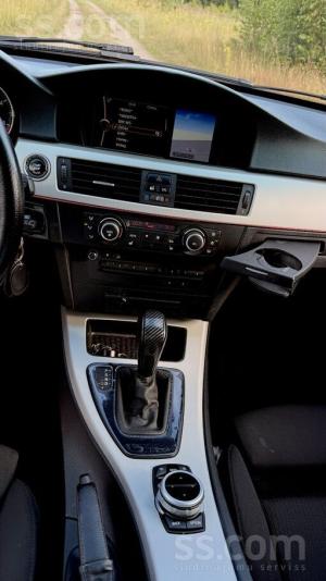 Grey BMW 320 2010 in Riga, with an engine capacity of 2.00 L and mileage of 316 thousand km for 5900 €, photo 13 on AUTOMOTO.COM.LV
