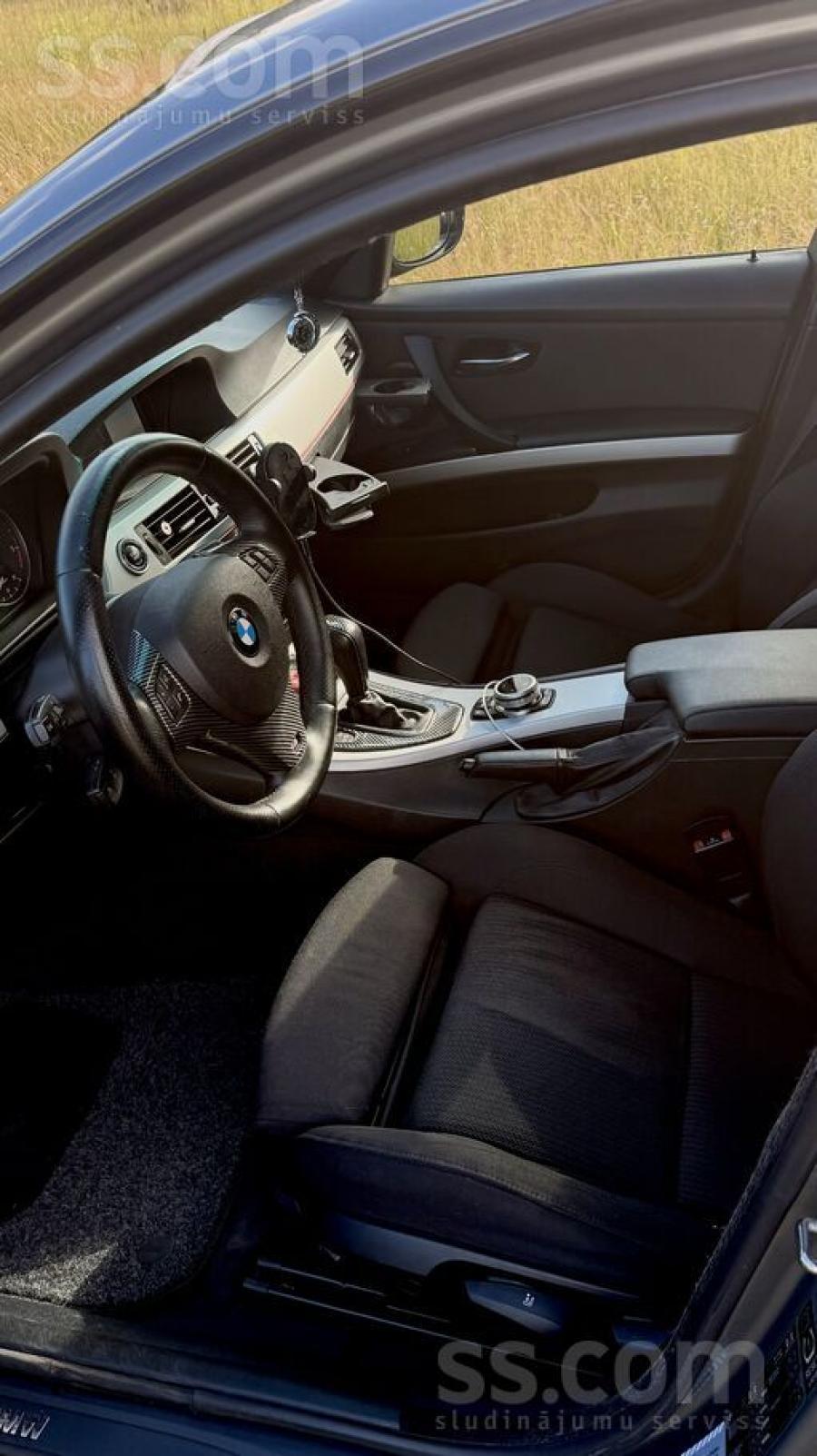 Grey BMW 320 2010 in Riga, with an engine capacity of 2.00 L and mileage of 316 thousand km for 5900 €, photo 15 on AUTOMOTO.COM.LV
