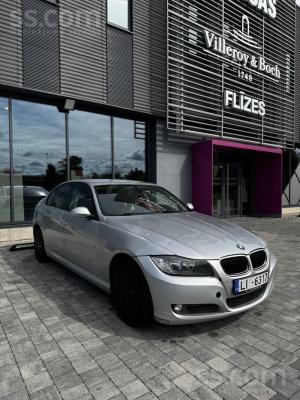 Grey BMW 320 2010 in Riga, with an engine capacity of 2.00 L and mileage of 262 thousand km for 3100 €, photo 8 on AUTOMOTO.COM.LV
